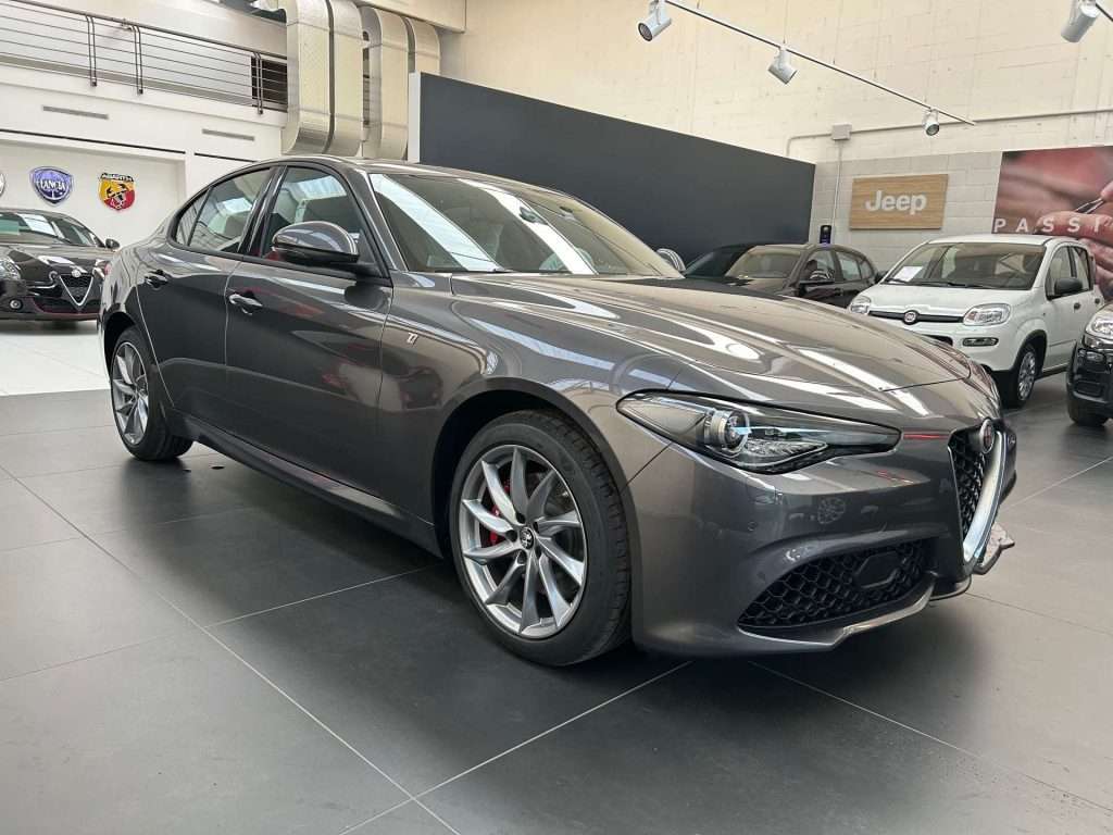 Alfa Romeo GiuliaGiulia 2.2 t  Ti Q4 210 cv auto