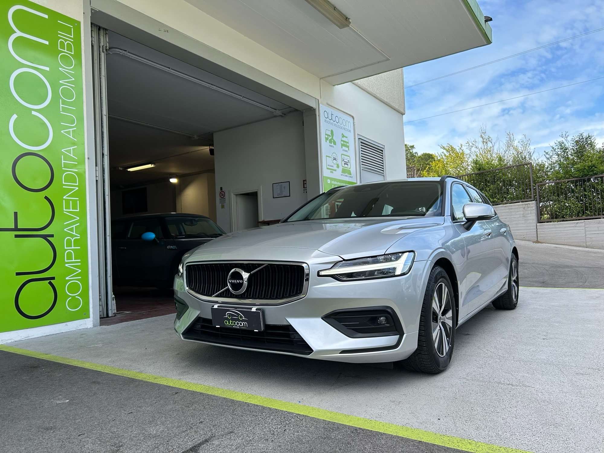 Volvo V602.0 d3 Business Pro GEARTRONIC GARANZIA 24 MESI