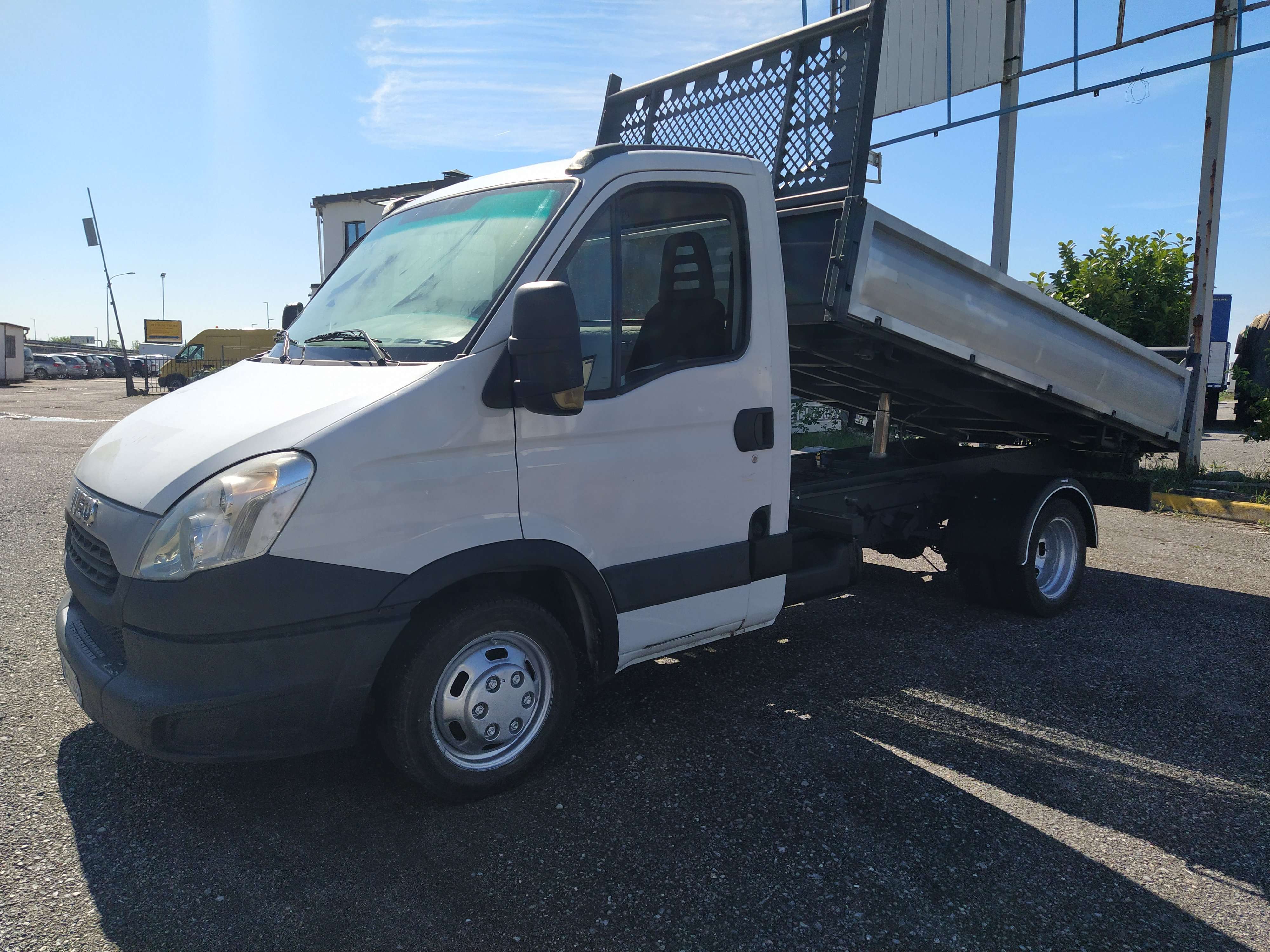 Iveco DailyDaily Gemellato Ribaltabile pat. B