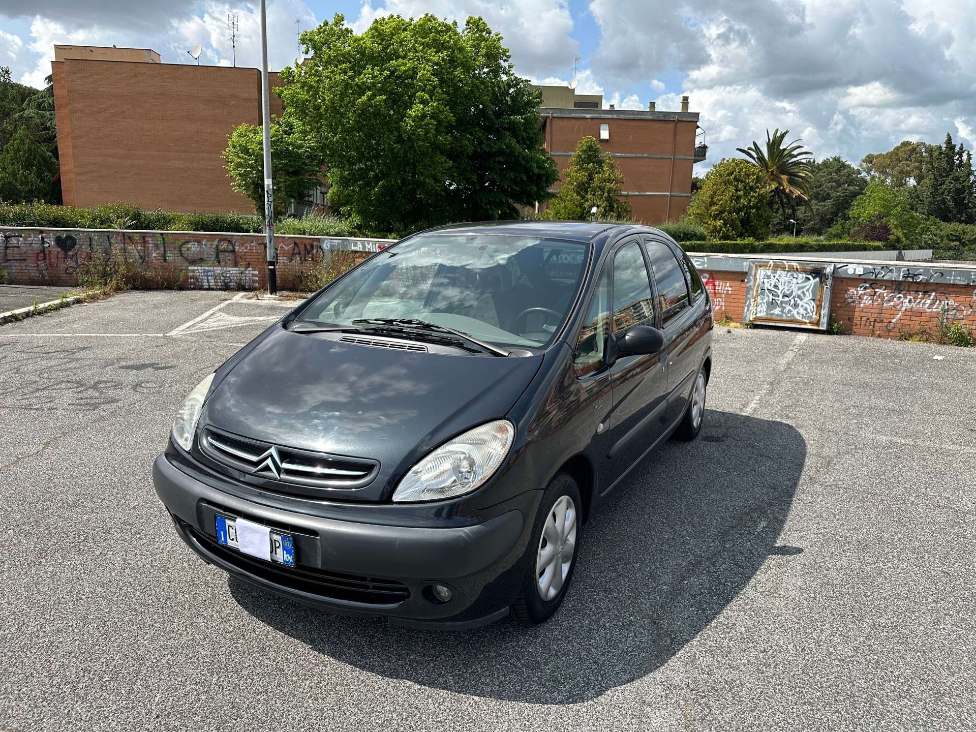 Citroen XsaraPicasso 1.8 16v GPL Elegance