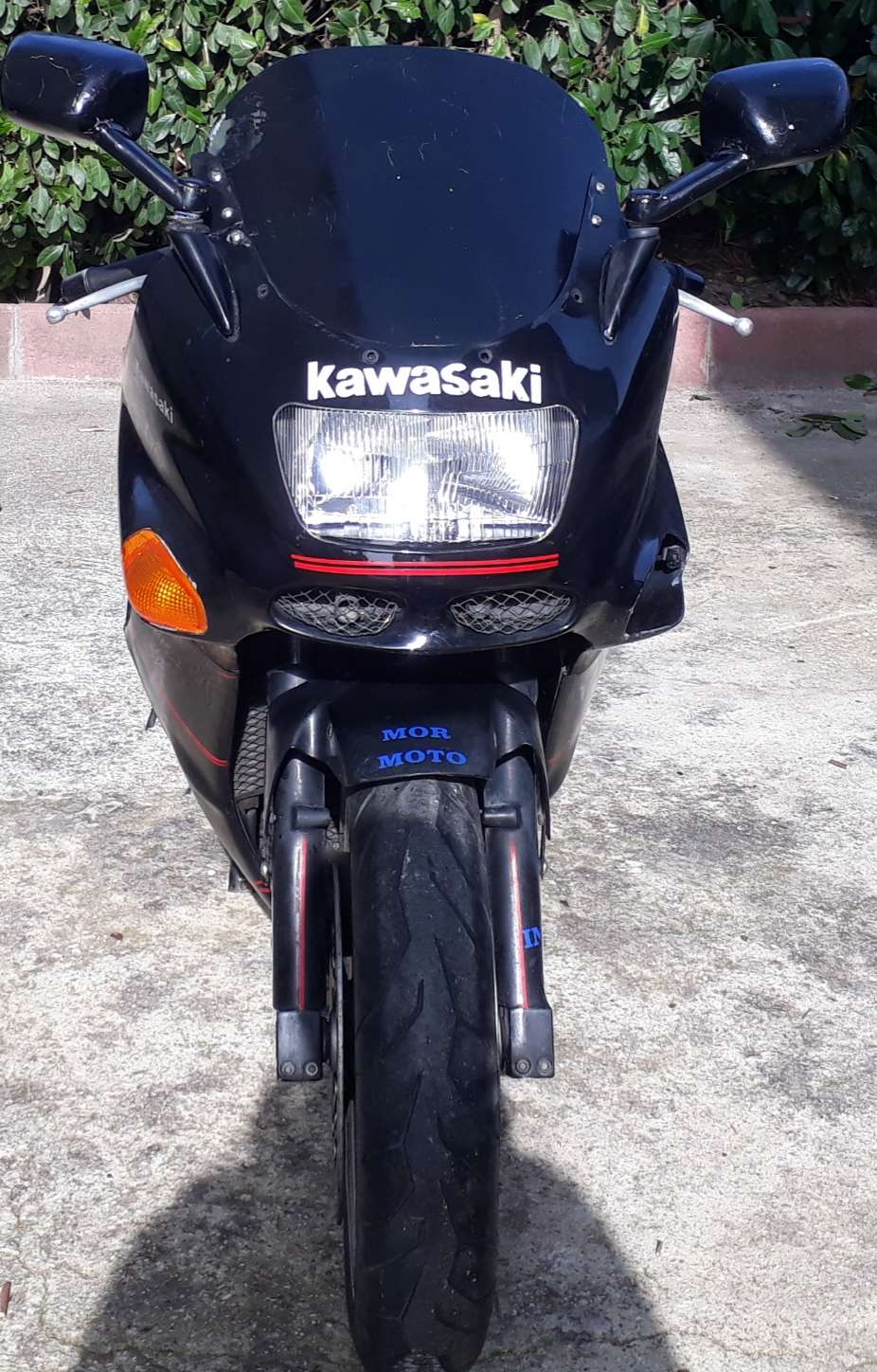 Kawasaki ZZR 11001989-01