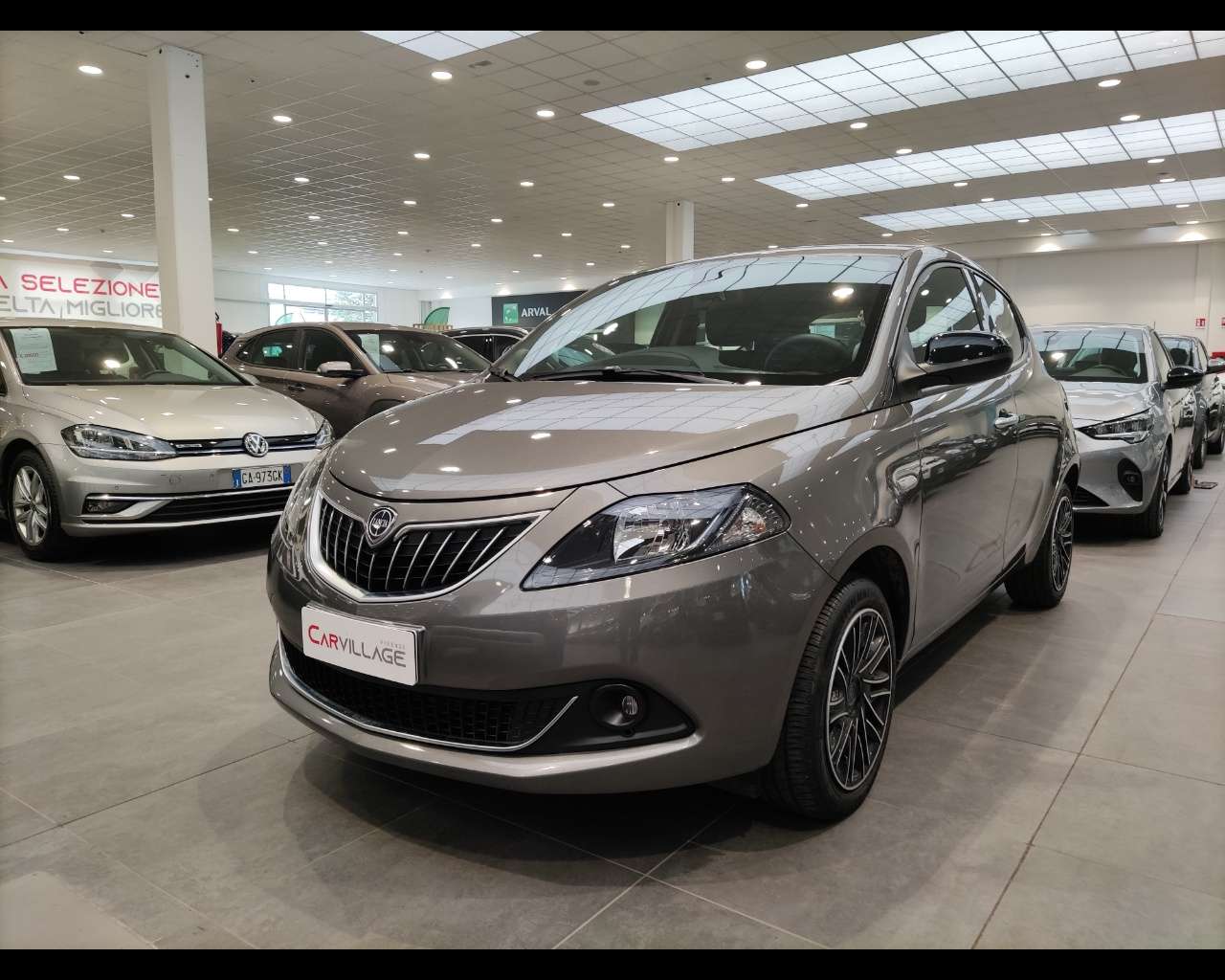 Lancia Ypsilon1.0 FireFly Hybrid Gold