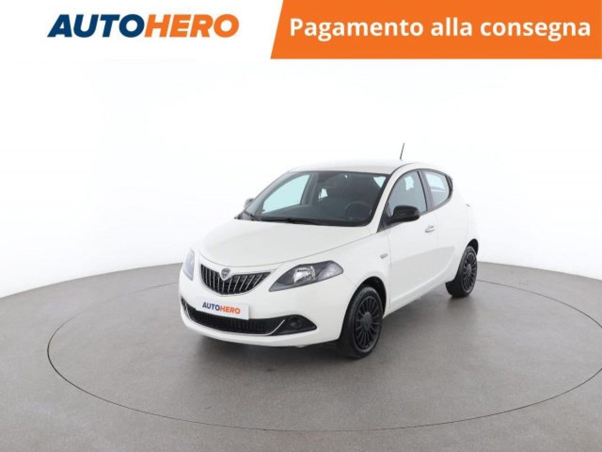 LANCIA Ypsilon 3ª serie Ypsilon 1.0 FireFly 5 porte S&S Hybrid Ecochic Silver