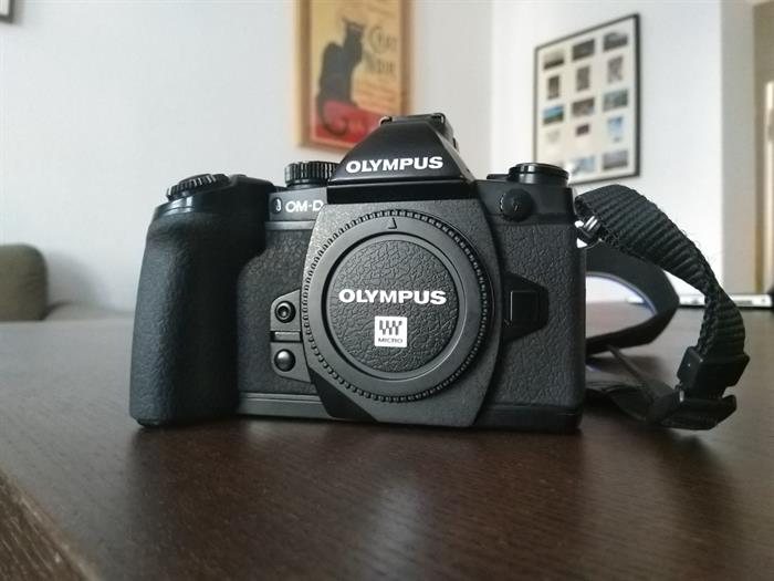 OLYMPUS OM-D EM-1 NERA