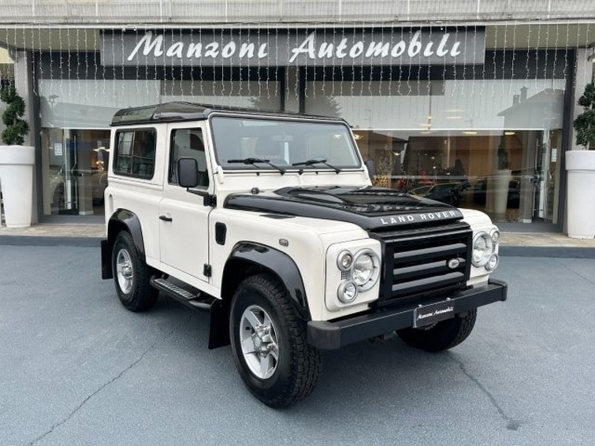 LAND ROVER Defender Defender 90 2.4 TD4 Station Wagon SE