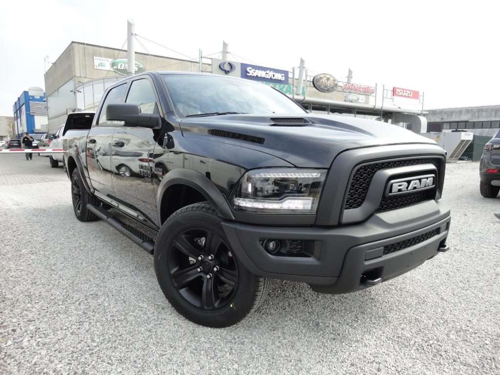 Dodge RAM1500 5.7 GPL V8 Slt Warlock Pronta consegna