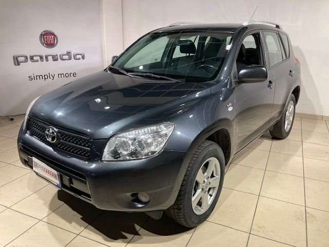 Toyota RAV 4RAV4 2.2 D-4D 136 CV Sol