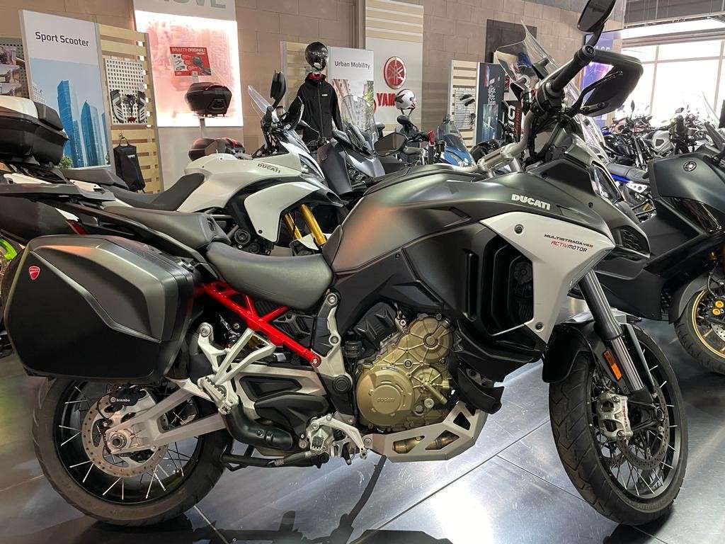 Ducati Multistrada V4 S