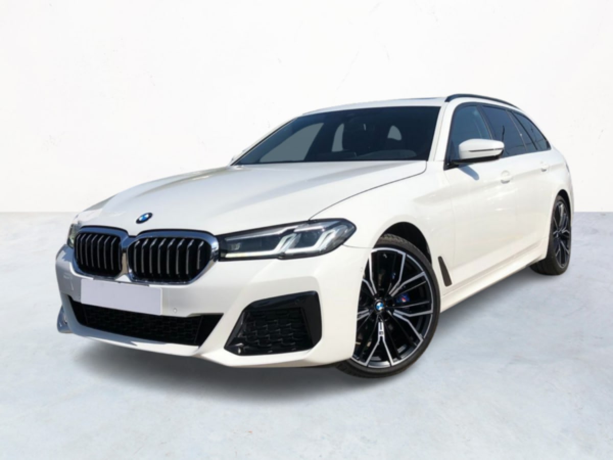 BMW Serie 5 (E39) 520d Touring mhev 48V xdrive Msport auto