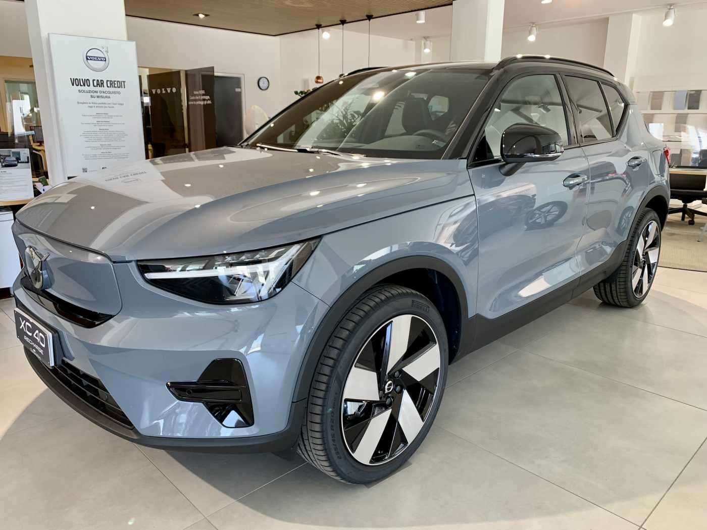 Volvo XC40Recharge Plus, Single Motor - Pronta Consegna