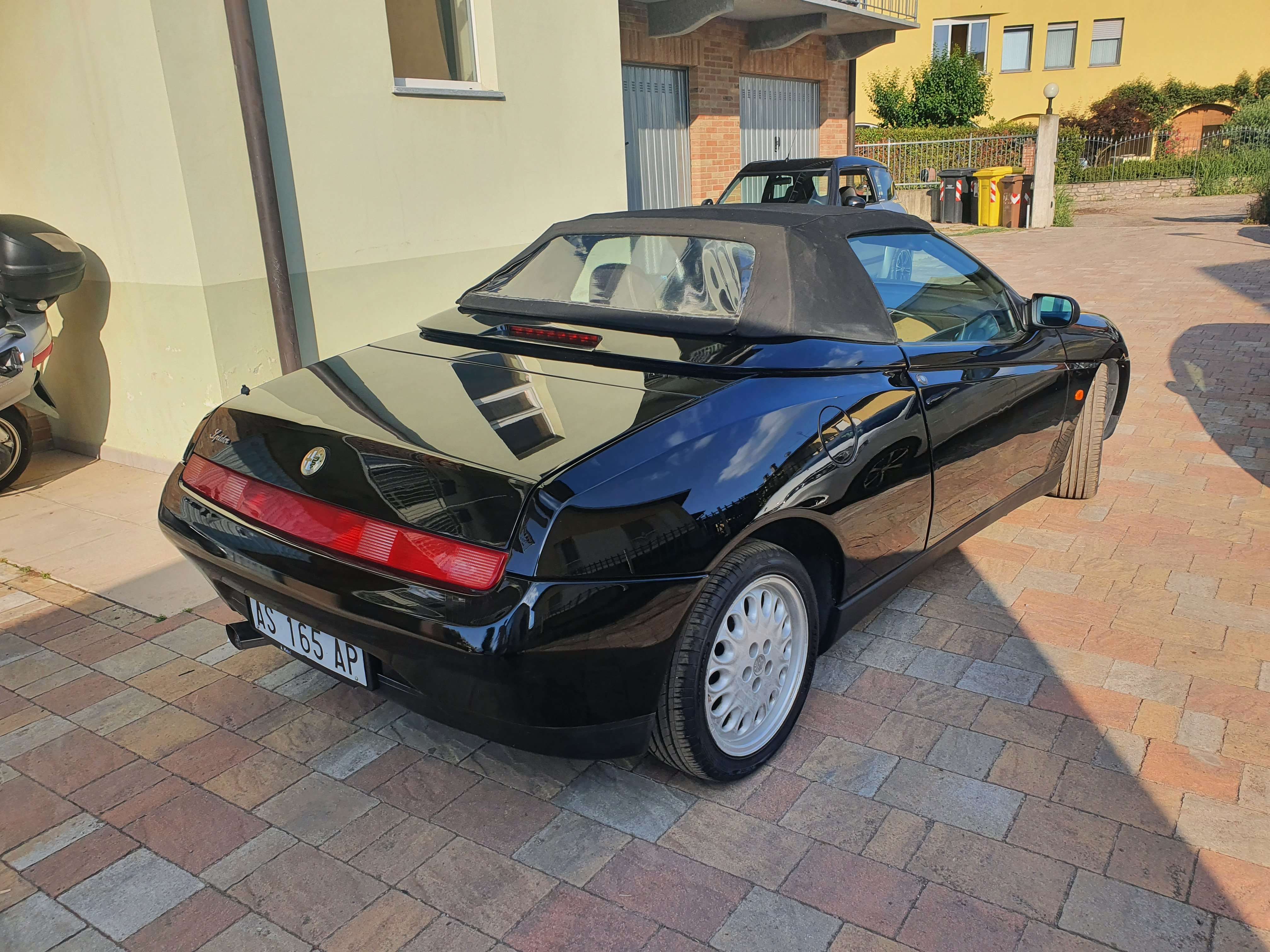 Alfa Romeo Spider2.0 Twin Spark 16v