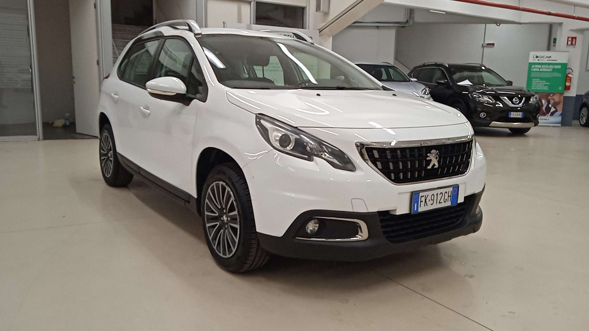 Peugeot 2008- 2008 1.6 bluehdi Active 100cv