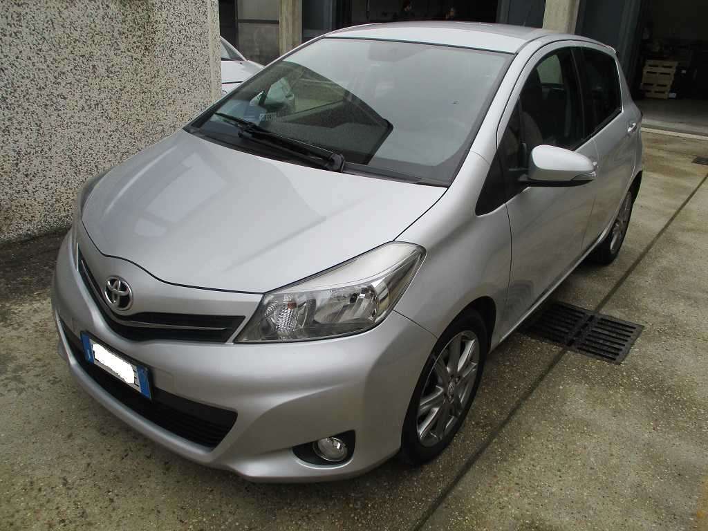 Toyota Yaris1.4 D-4D 5 porte Active