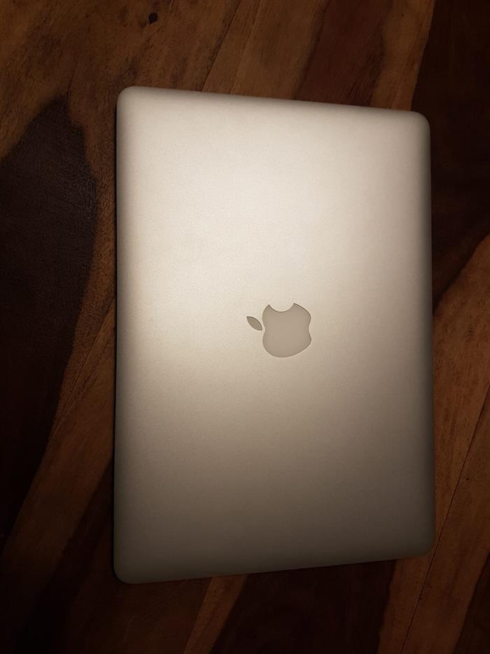 MACBOOK AIR 13"