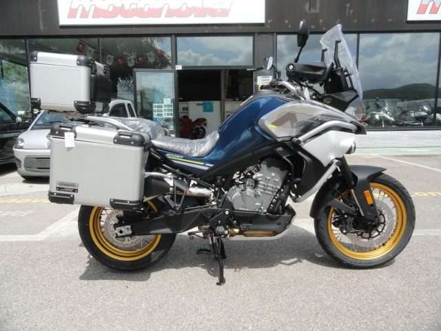 CF Moto ZForce 800800 MT TOURING