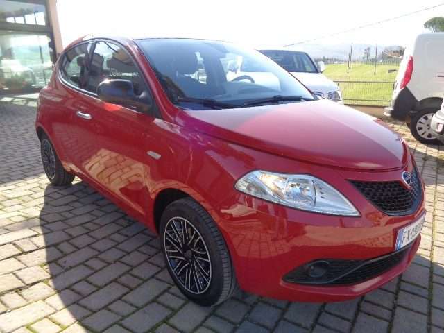 Lancia Ypsilon1.2 69 CV 5 porte GPL Ecochic Elefantino Blu