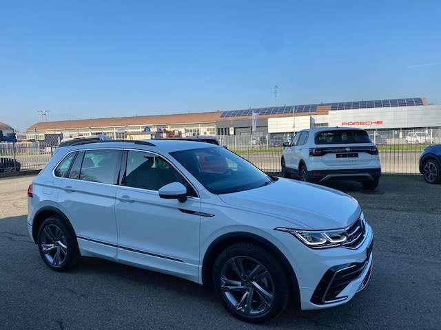 Volkswagen Tiguan2.0 TDI 150CV SCR DSG R-Line - NUOVA TIGUAN R-LINE