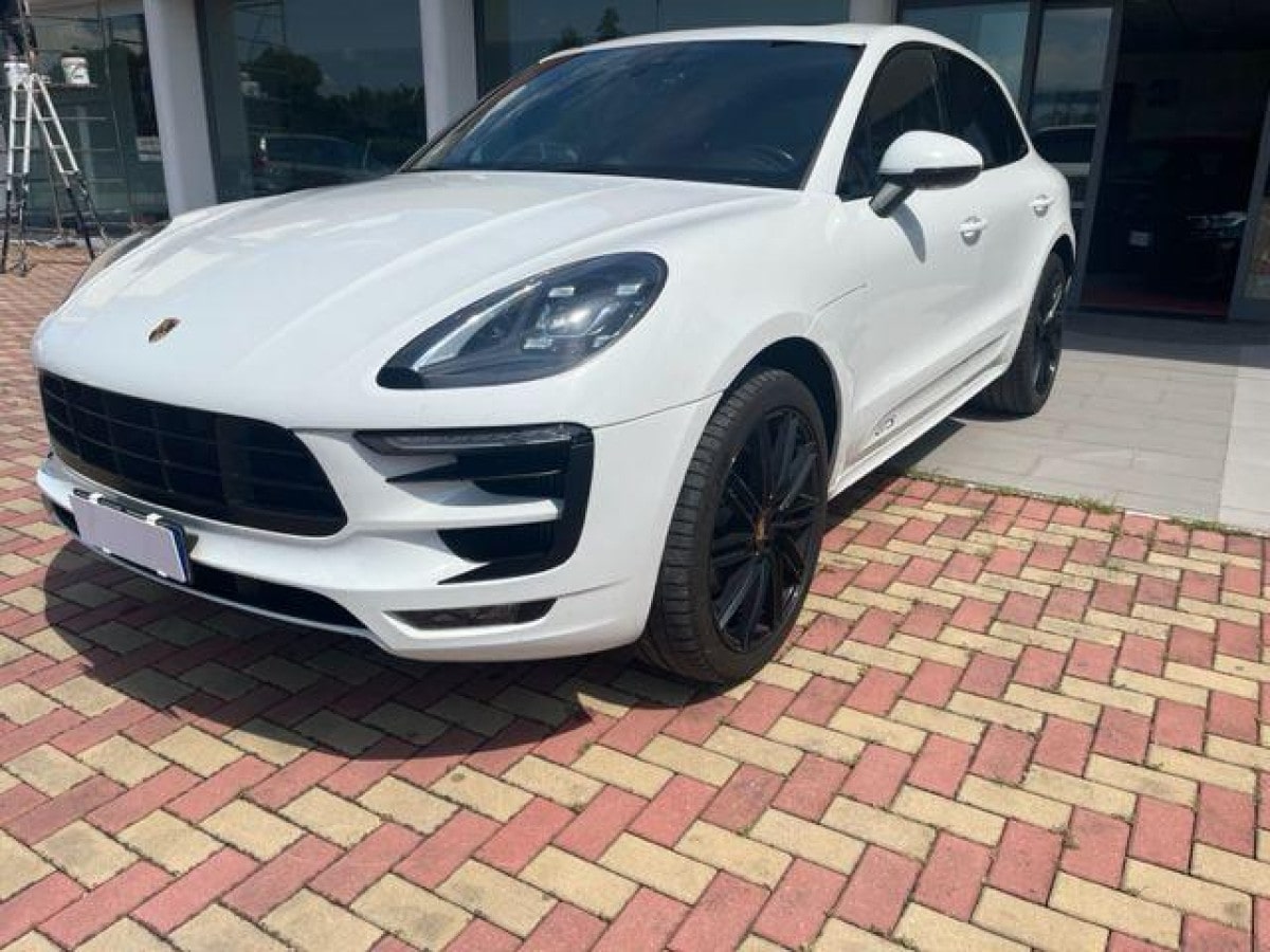 PORSCHE Macan 3.0 GTS