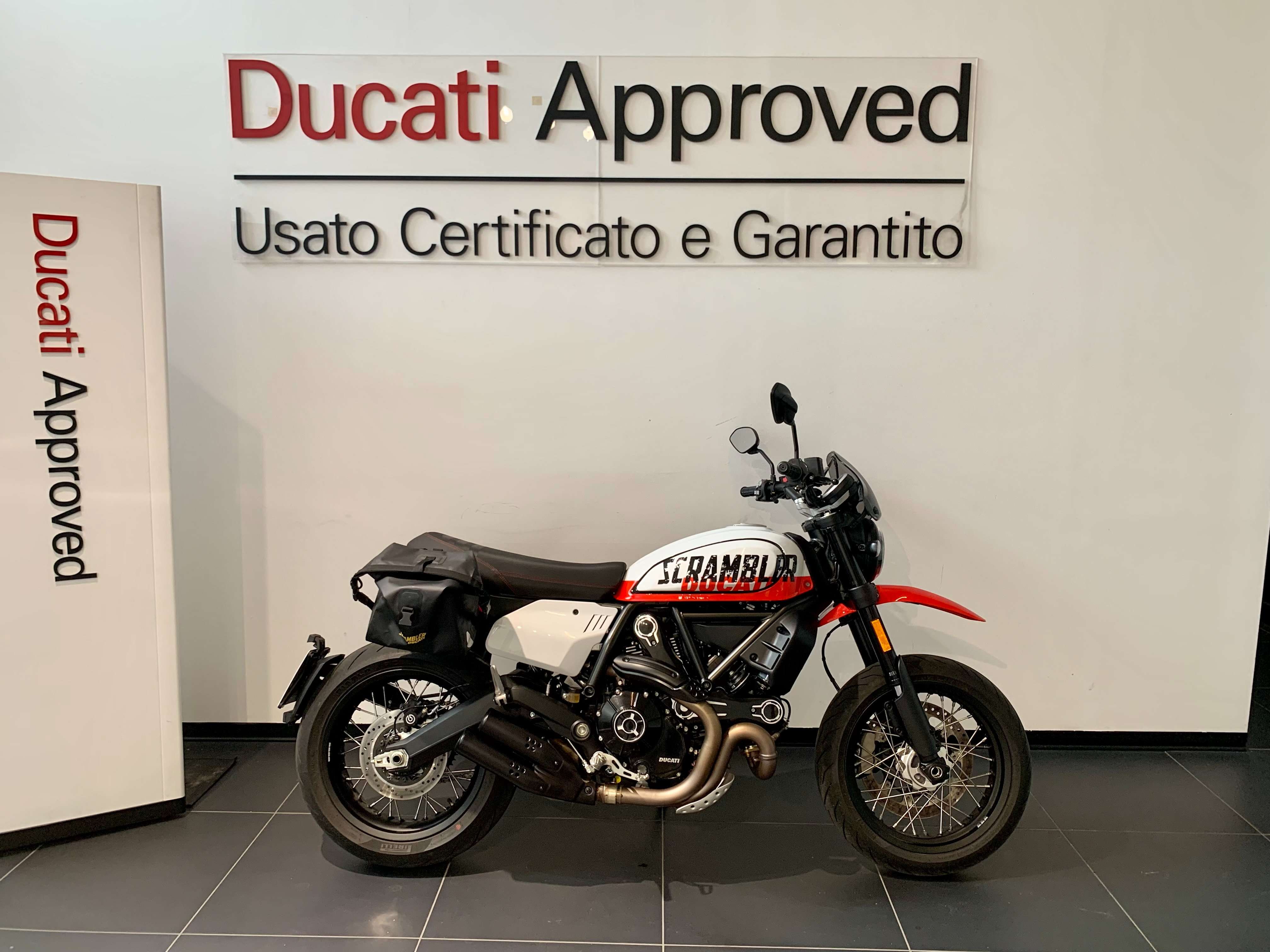 Ducati ScramblerUrban Motard