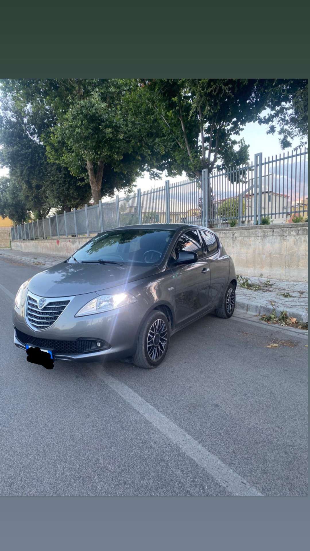 Lancia Ypsilon1.2 8v Silver ecochic Gpl 69cv