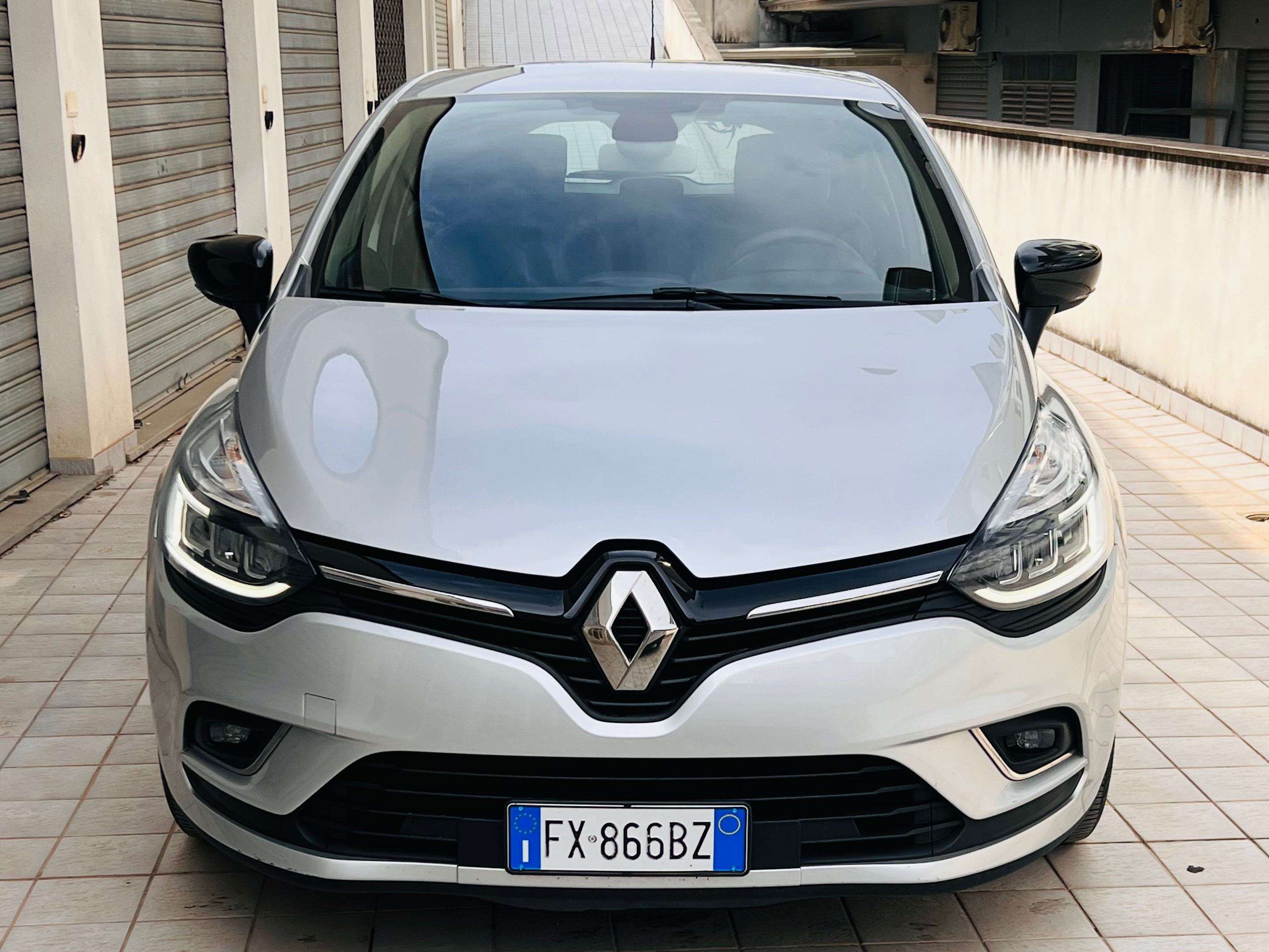 Renault ClioClio 1.5 dci Moschino Zen 90cv