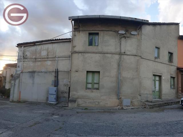 Casa indipendente in vendita a taurianova centrale