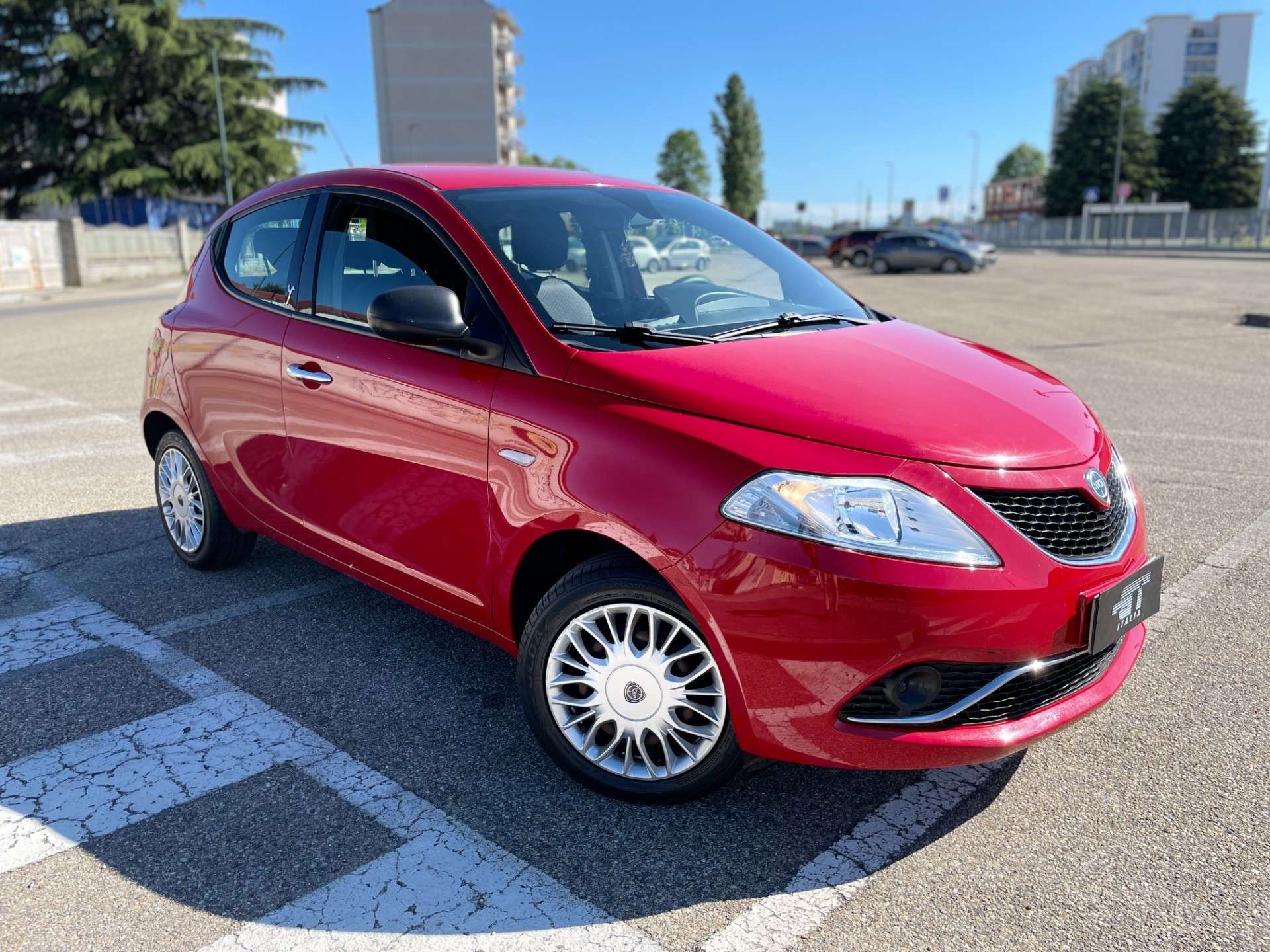 Lancia Ypsilon1.2 69 CV 5 porte Silver