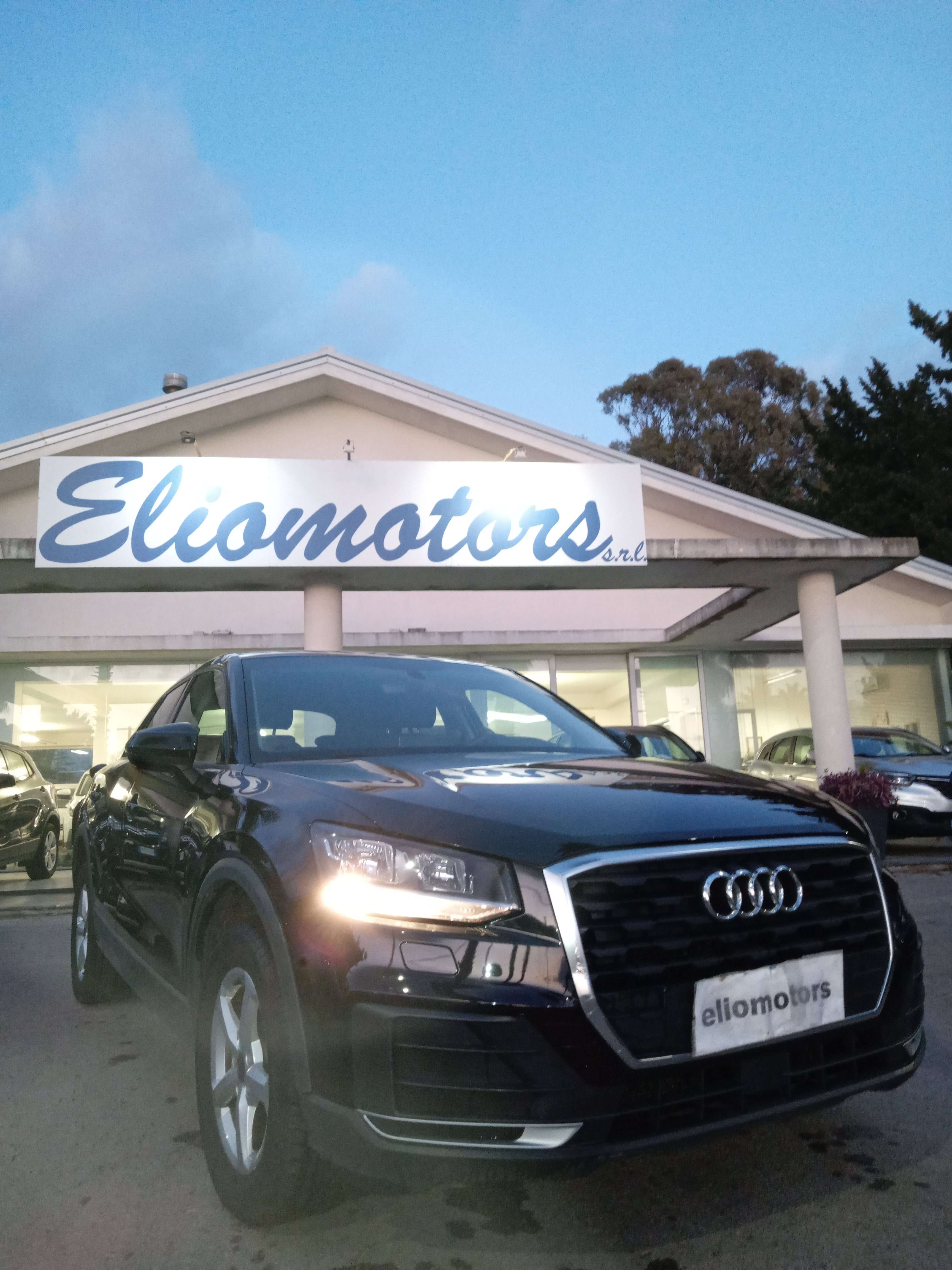 Audi Q230 1.6 tdi Business my19