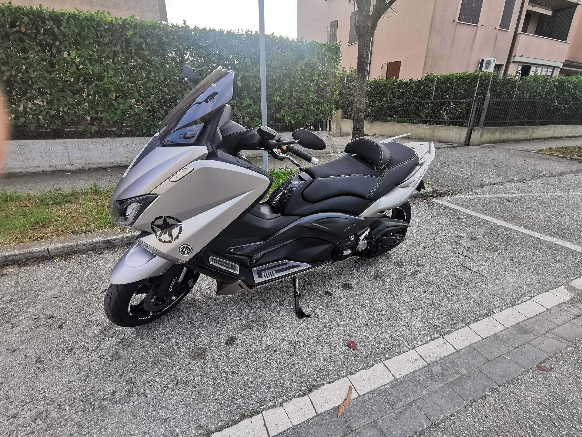 Yamaha TMAX 530akrapovic abs doppi cupolino e tanto altro non tra