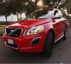 VOLVO XC 60 D3 AWD GEARTRONIC R-DESIGN