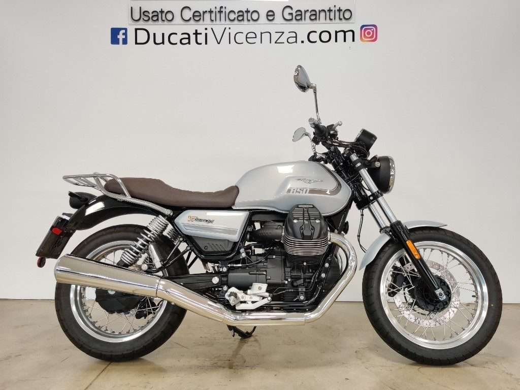 Moto Guzzi V7 SPECIAL