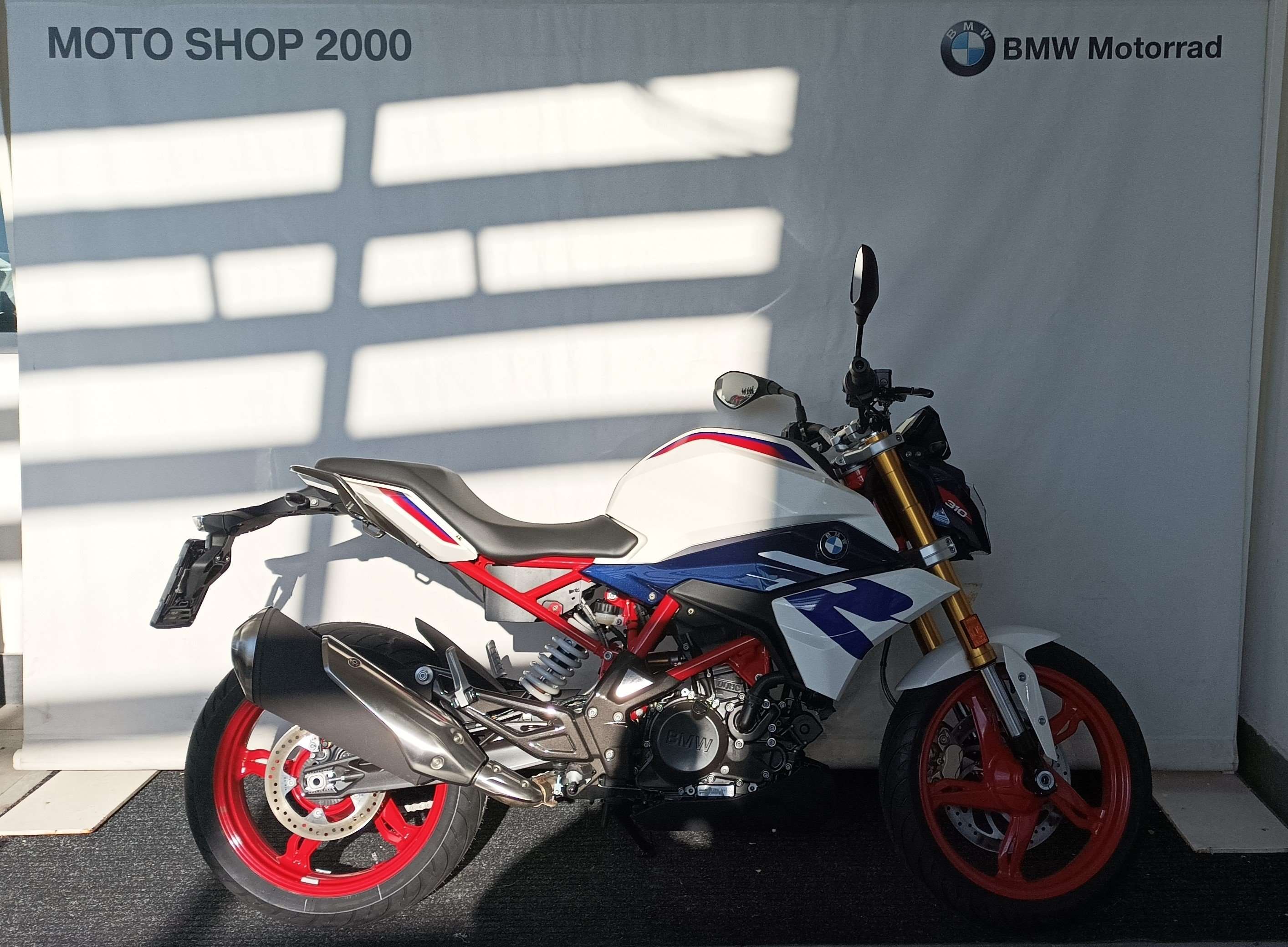 BMW G 310 R