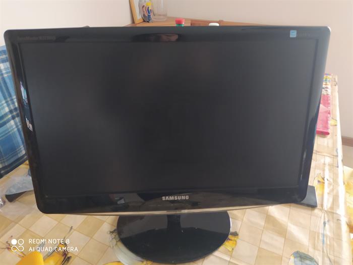 TELEVISORE SAMSUNG LCD