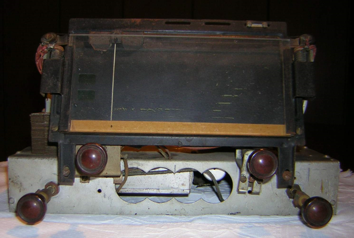 RADIO AQUILA, A VALVOLE VINTAGE ANNI 30-40.