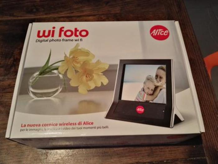 WI FOTO DIGITAL FRAME WIFI CORNICE DIGITALE TELECOM ITALIA WIFOTO