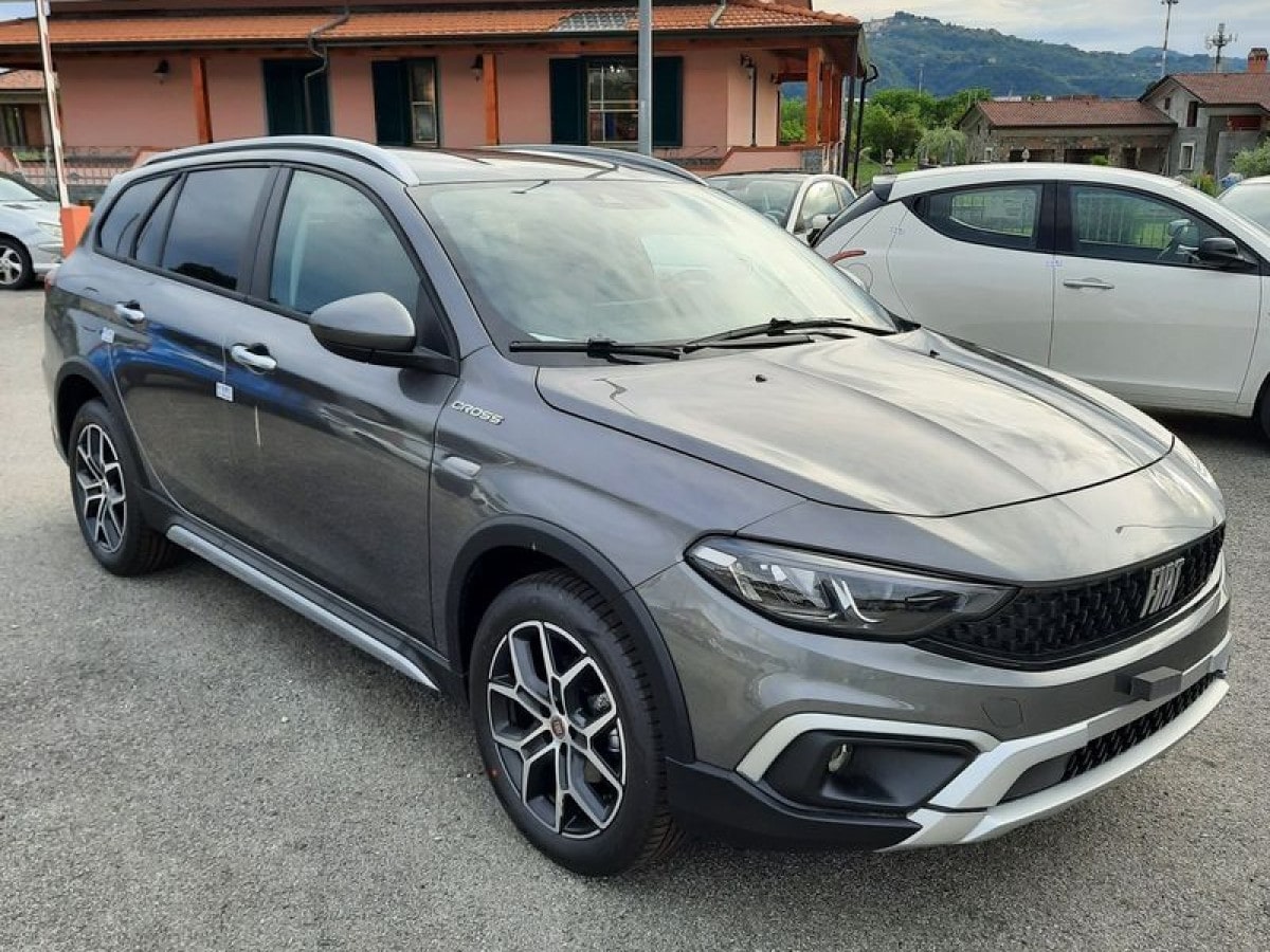 FIAT Tipo (2015-->) Tipo 1.0 SW Cross