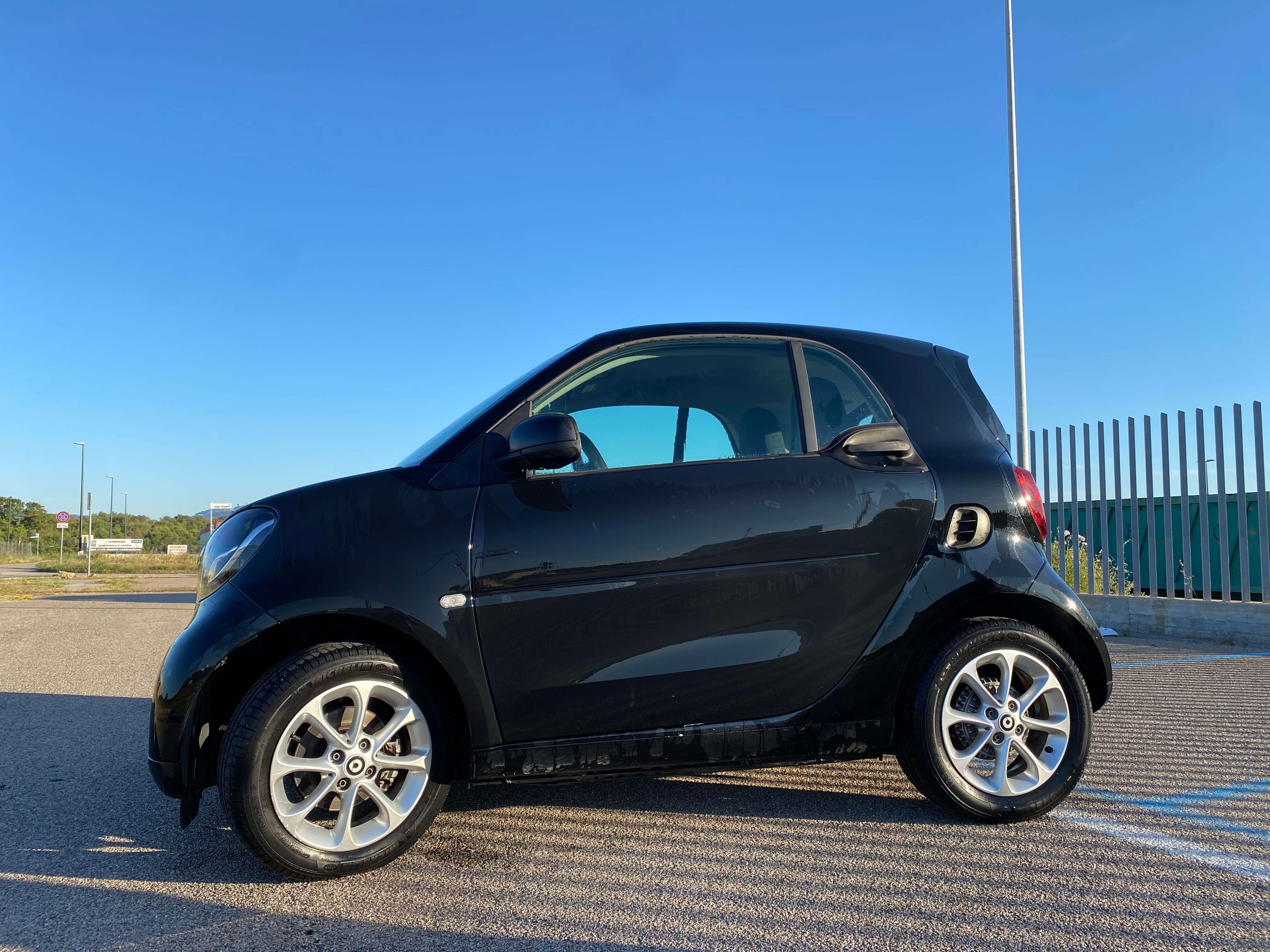 smart forTwoFortwo III 2015 1.0 Youngster 71cv my18