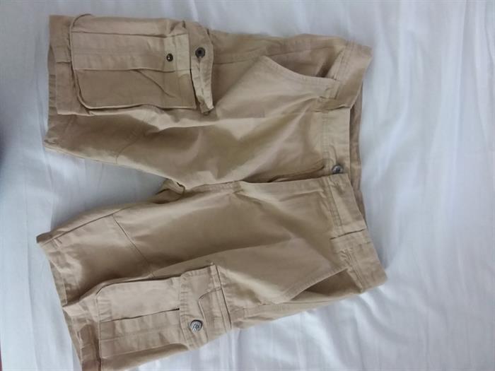 PANTALONCINI BEIGE DA UOMO