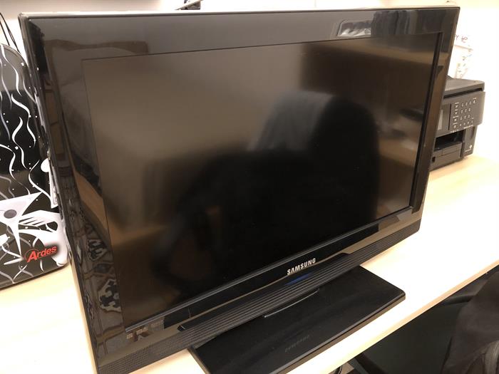 TV LCD SAMSUNG 32``