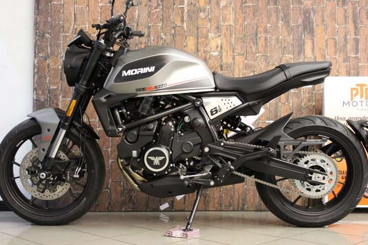 Moto Morini Seiemmezzo