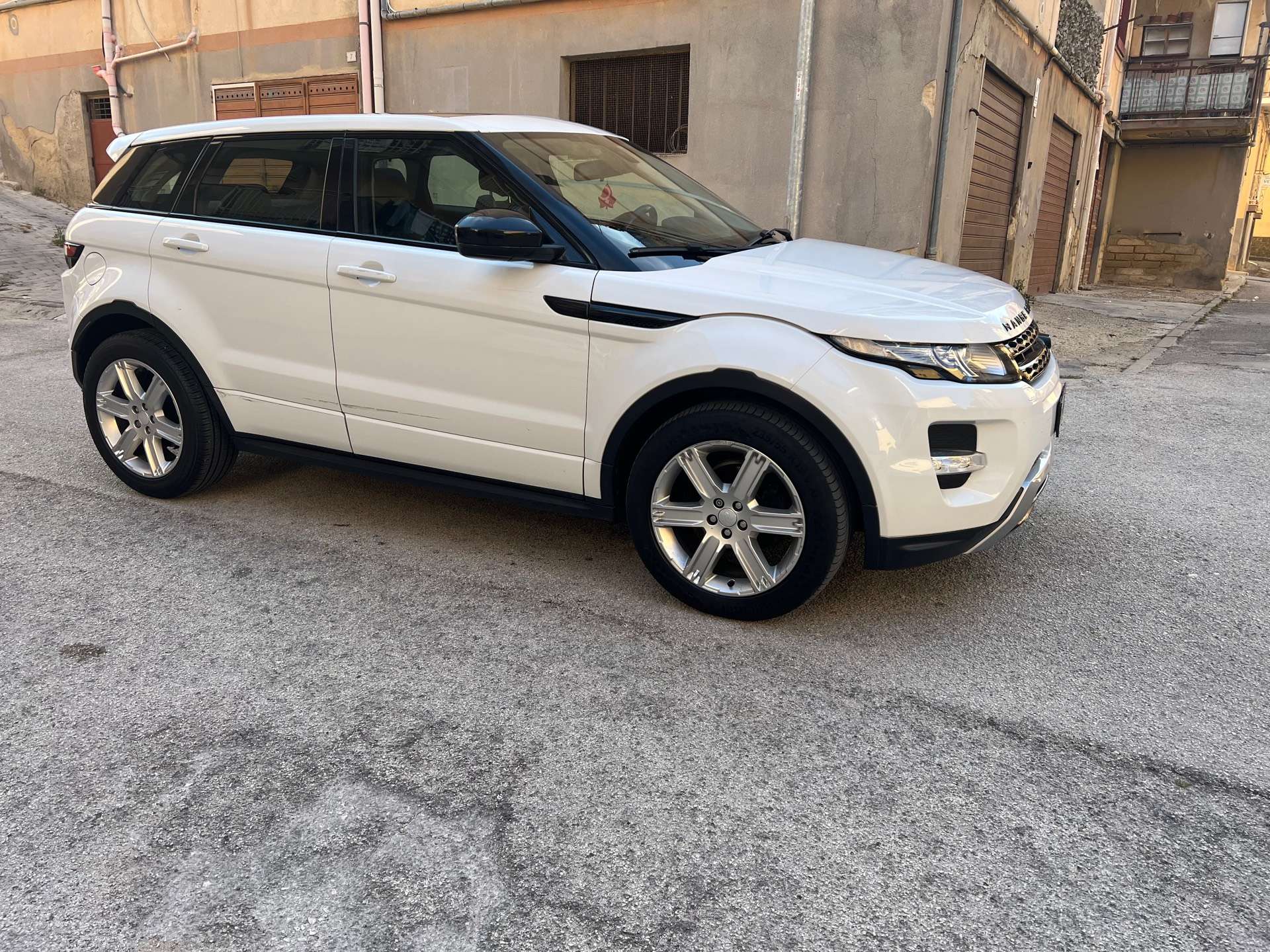 Land Rover Range Rover Evoque5p 2.2 sd4 Dynamic 190cv auto 9m