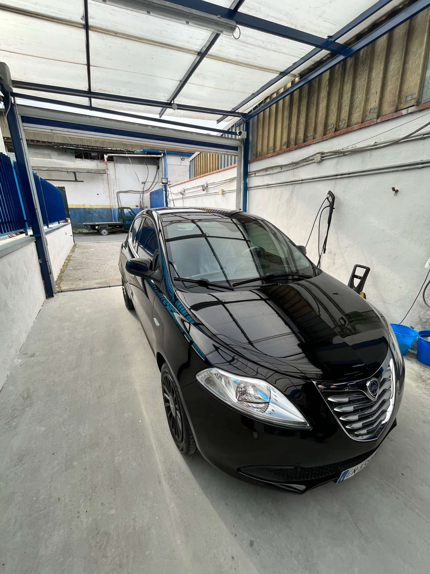 Lancia Ypsilon1.2 69cv NEOPATENTATI