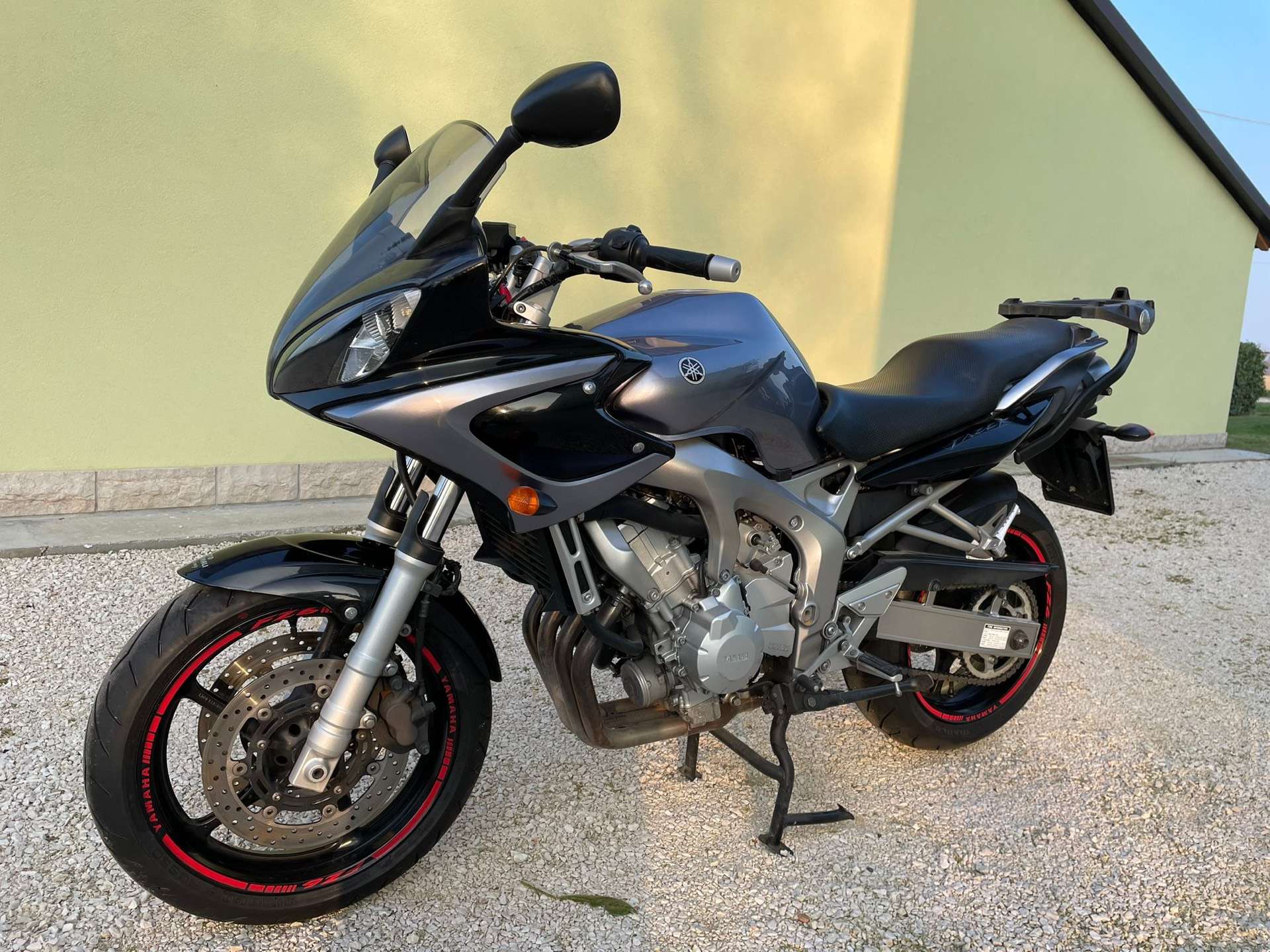 Yamaha FZ 6