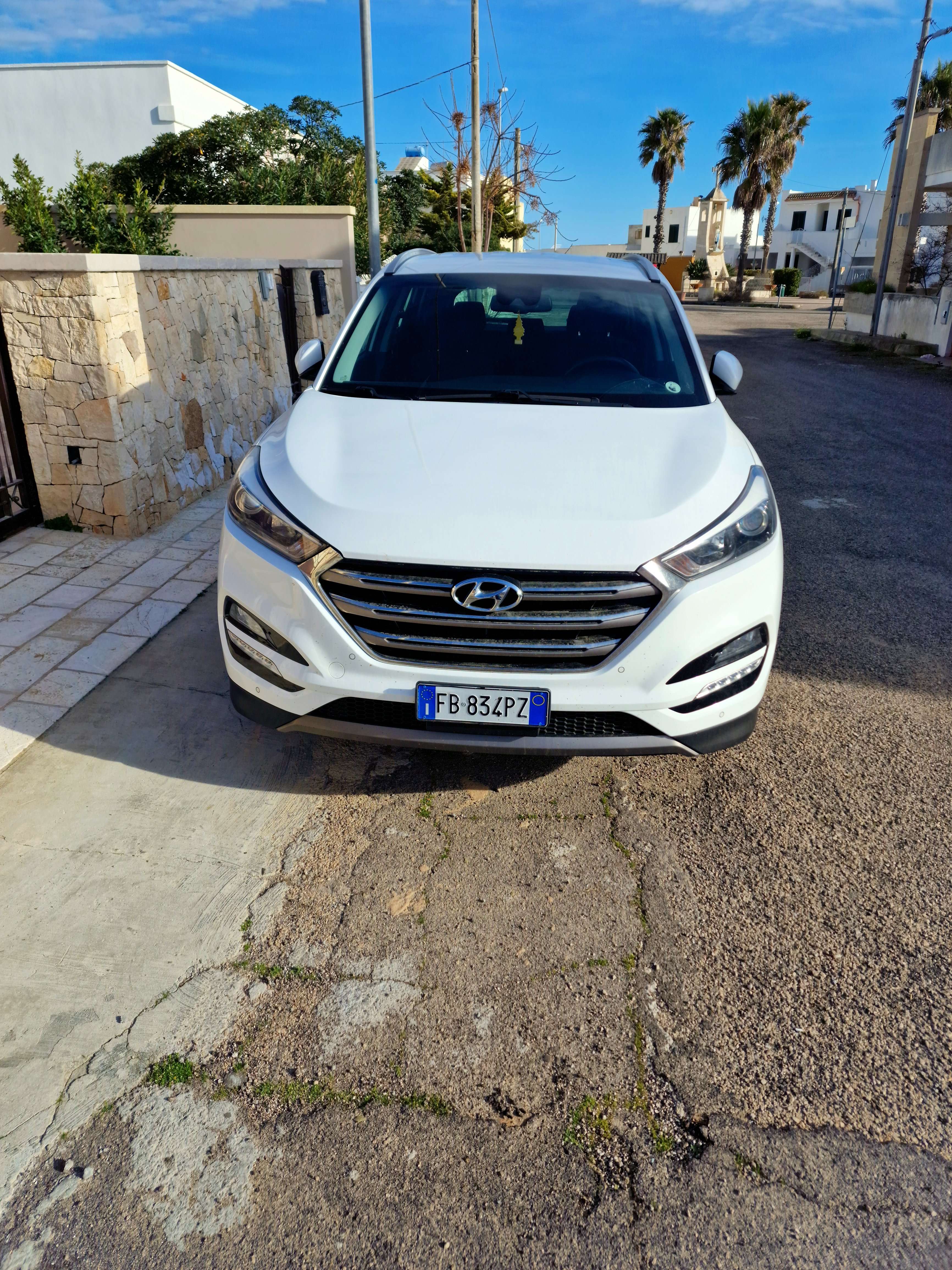 Hyundai TUCSON1.7 crdi Xpossible 2wd 115cv