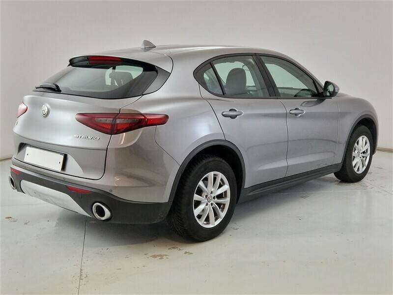 Alfa Romeo Stelvio2.2 190 cv