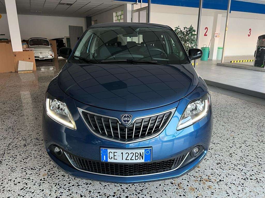 Lancia YpsilonECO CHIC  HYBRID