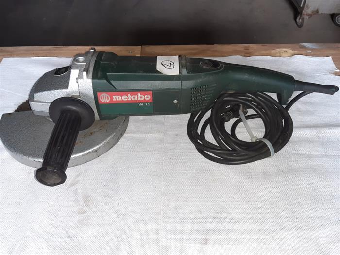 SMERIGLIATRICE PROFESSIONALE METABO