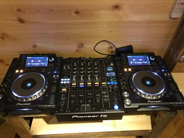 PIONEER DJM 900 NXS 2 & CDJ 2000NXS