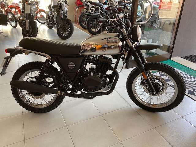 Brixton BX 125XC