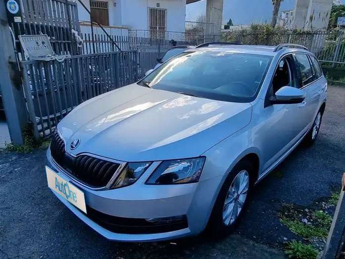 Skoda Octavia1.5 DSG SW G-TEC EXECUTIVE